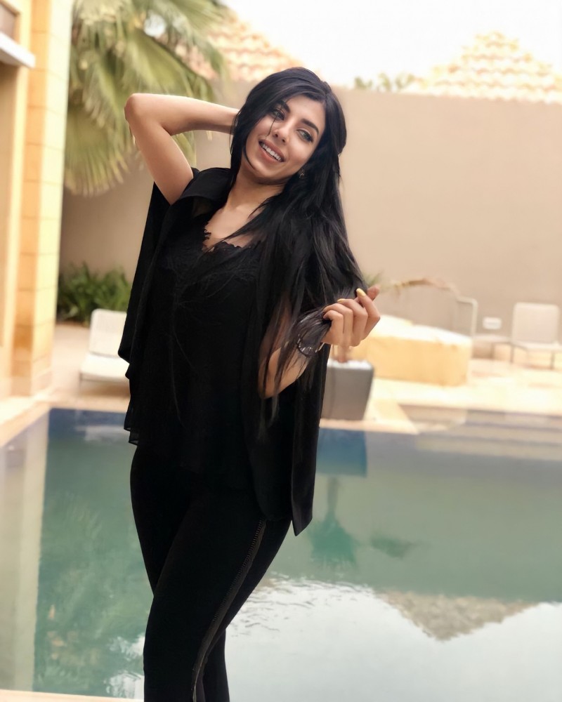 Alaa Fashion Model DMDb Dubai Models Database alaa-fashion-model-dmdb-dubai-models-database